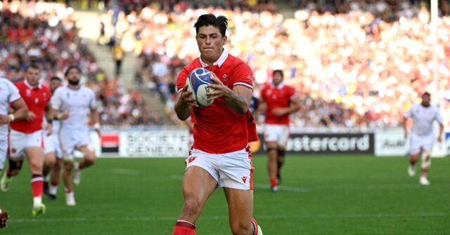 Rees-Lightning strikes: NFL Chiefs confirm signing of rugby star ...