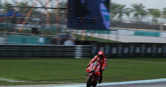 Flying Bagnaia blitzes lap record for Malaysian MotoGP pole - Breitbart