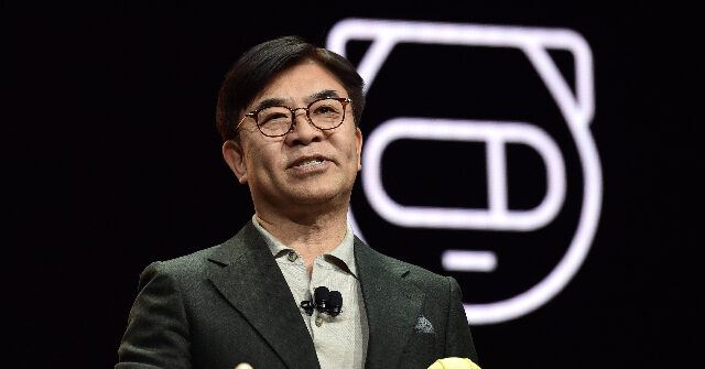 Samsung Reveals New AI Robot 'Ballie' at CES 2024