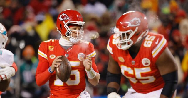 Chiefs down Dolphins, Stroud guides Texans past Browns in NFL playoff ...