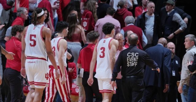 Fans Evacuate Wisconsin-Indiana Basketball Game After Fire Alarm Rings