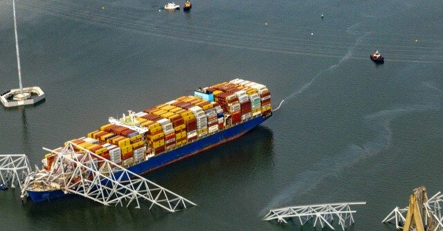 VIDEO: Ship in Baltimore Bridge Collapse Involved in 2016 Accident
