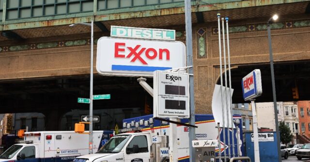 Shareholders back Exxon bullying of green investors - Breitbart
