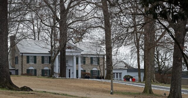 Missouri woman arrested for scheme to steal Elvis estate Graceland ...