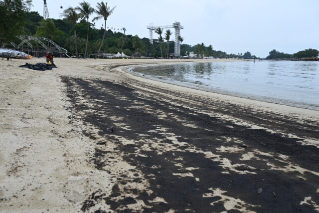 Singapore's Sentosa island beaches closed due to oil spill - Breitbart