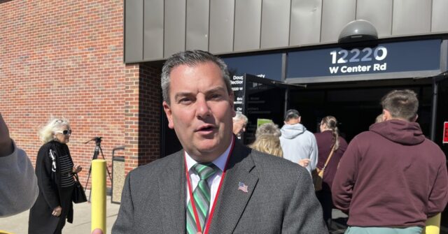 Nebraska uses a unique method to find election workers: It drafts them ...