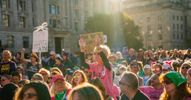 Thousands March Nationwide for Women's Rights | VT News