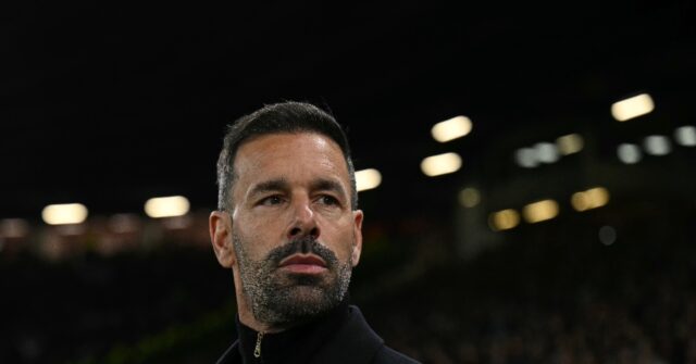 New Leicester boss Van Nistelrooy 'astonished' by offers after Man Utd ... New Leicester boss Van Nistelrooy 'astonished' by offers after Man Utd ...