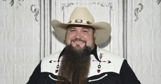 'The Voice' winner Sundance Head recovers at home after being ...