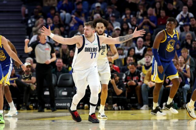 Doncic triple-double leads Mavs over Warriors in record duel - Breitbart