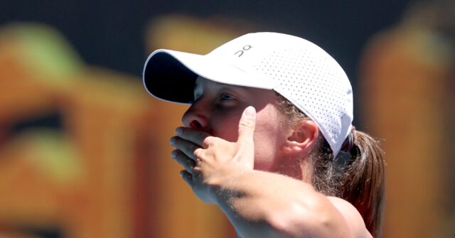 Superb Swiatek races into third round at Australian Open - Breitbart