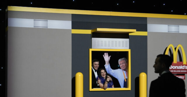 Trump's Inaugural Balls Celebrate New Presidency | VT News