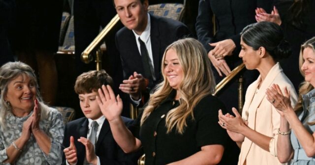 WATCH: Trump Honors Former Girls' High School Volleyball Player Injured ...