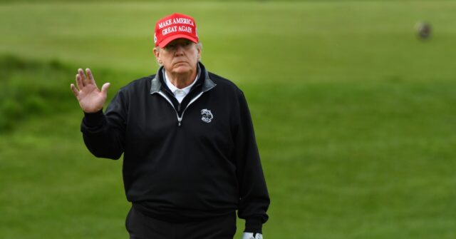 Gaza protesters vandalise Trump's Scottish golf resort - Breitbart