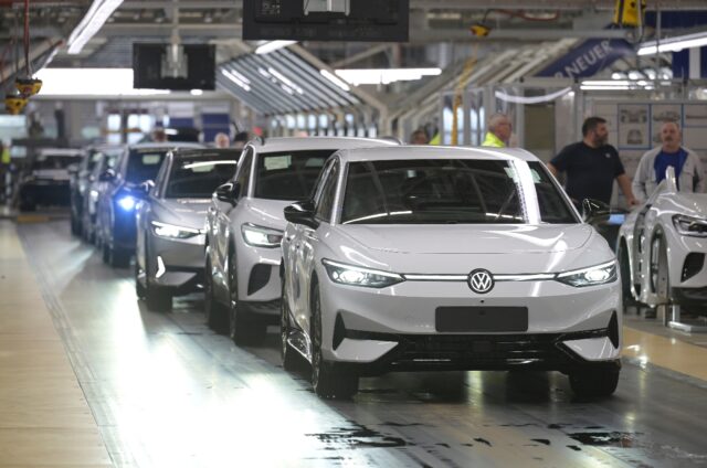 Chinese EV battery giant CATL posts 33% surge in Q1 profit - Breitbart