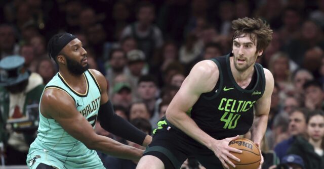 Payton Pritchard scores 34 points in Celtics' 93-86 regular-season ending victory over Hornets ...