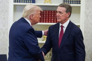 Former Georgia Sen. David Perdue now new U.S. ambassador to China ...