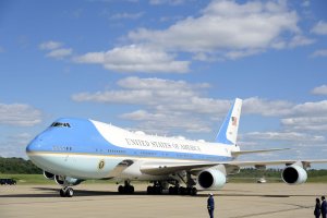 U.S. government accepts Qatar's gift of $400M luxury jet to use as Air ...