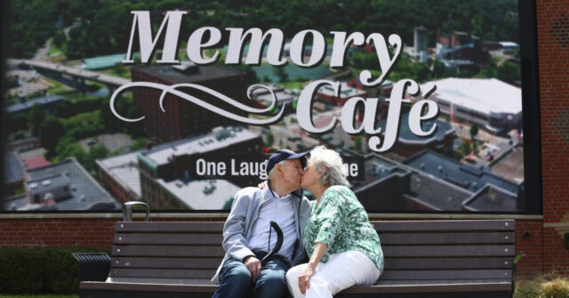 Memory cafes at the National Comedy Center ignite laughter and ...