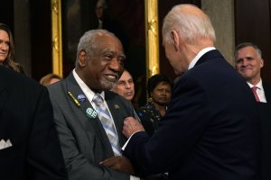 Illinois Rep. Danny Davis announces retirement - Breitbart