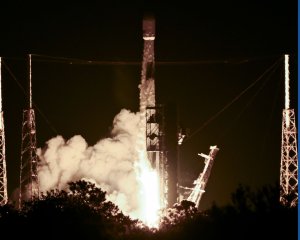 SpaceX launch adds dozens of satellites to Amazon's broadband network ...