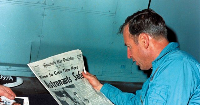 US astronaut Jim Lovell, Apollo 13 commander, dead at 97 - Breitbart