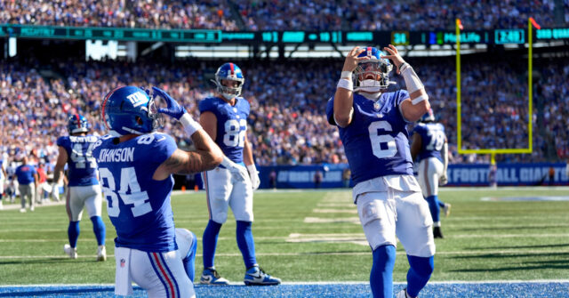 Dart's impressive debut leads Giants to 1st win over Chargers, but ...
