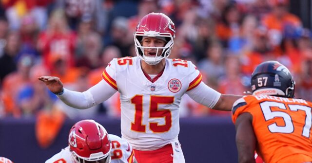 Broncos beat Chiefs 22-19 on Lutz's last-second field goal, extending ...