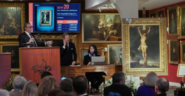 Long-lost Rubens painting depicting crucifixion sells for $2.7M - Breitbart