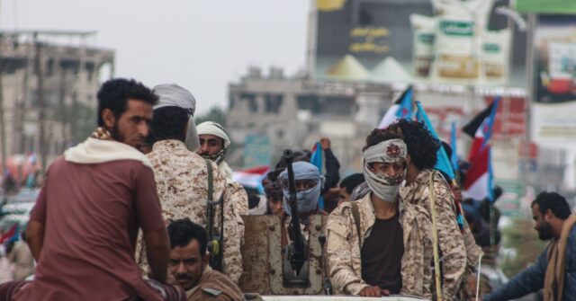 UAE to pull forces out of Yemen as 24-hour deadline set - Breitbart