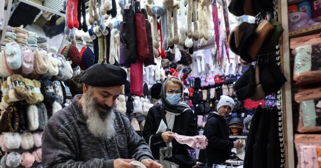 Students join Iran demonstrations after shopkeepers protest - Breitbart