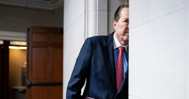 Republican Vern Buchanan Becomes Latest Lawmaker to Retire