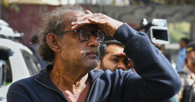 Hopes fade in fourth day of search for dozens missing in Karachi ...