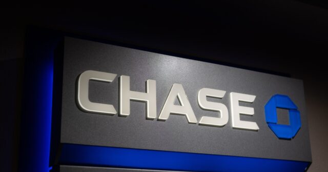 As Trump's deadline for a cap on credit card rates looms, banks have ...