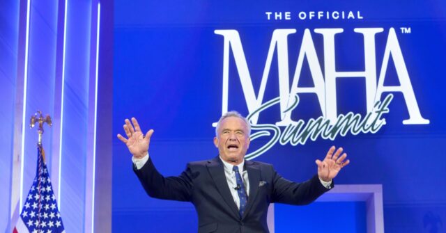 US drops the number of vaccines it recommends for every child - Breitbart