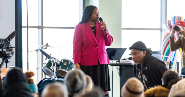 FACT FOCUS: White House shares altered image showing arrest of civil ...