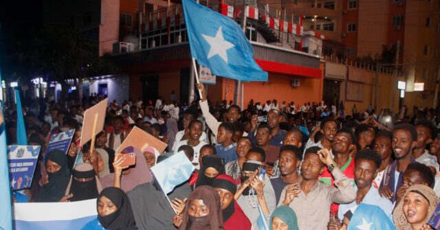 Hundreds in Somalia's capital protest Israel's recognition of breakaway ...