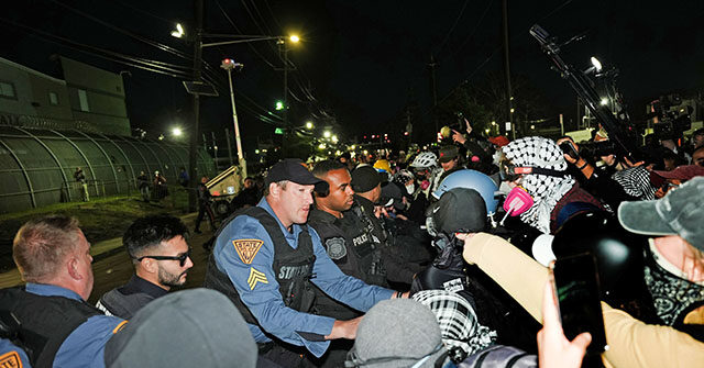 Officers Clear Antifa from New Jersey ICE Facility Perimeter