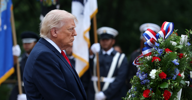 Trump Lays Wreath at Tomb of the Unknown Soldier, Honors America's ...