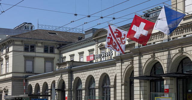 'Allahu Akbar': Man Arrested After Mass Stabbing at Swiss Railway Station