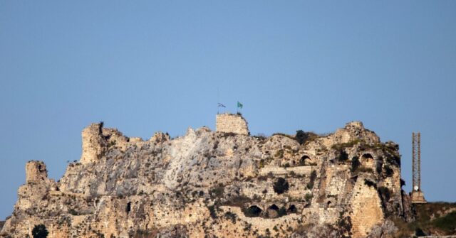 Israel plants flag on medieval castle, pushes Lebanon ground operation ...