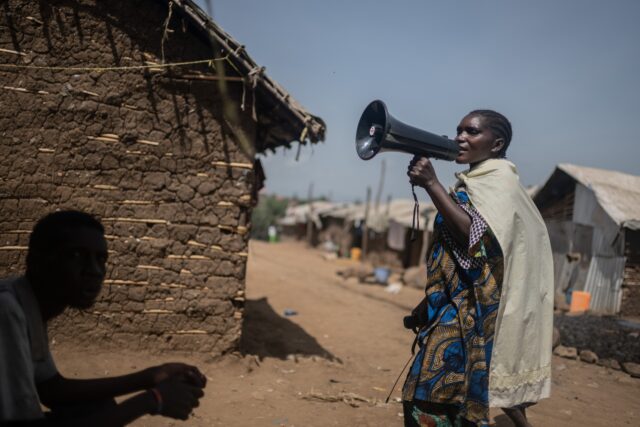 In Congo displacement camp, fighting Ebola with sand, oatmeal and one ...