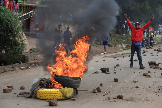 Kenyan public transport operators call off strike after president vows ...