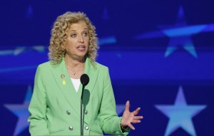 Rep. Debbie Wasserman Schultz to run in Florida's new district - Breitbart