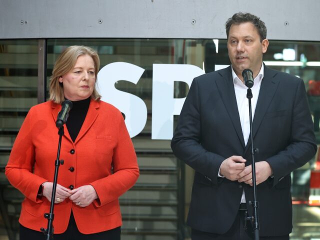 German Social Democrats Fall to Record Low Support, AfD Maintains Lead