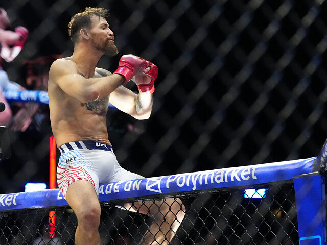 VIDEO Mauricio Ruffy Quotes John 3:16 After Defeating Michael Chandler ...