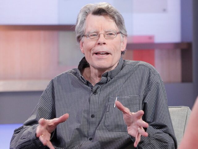 Trump Critic Stephen King Calls Lincoln Memorial Reflecting Pool ‘Very ...
