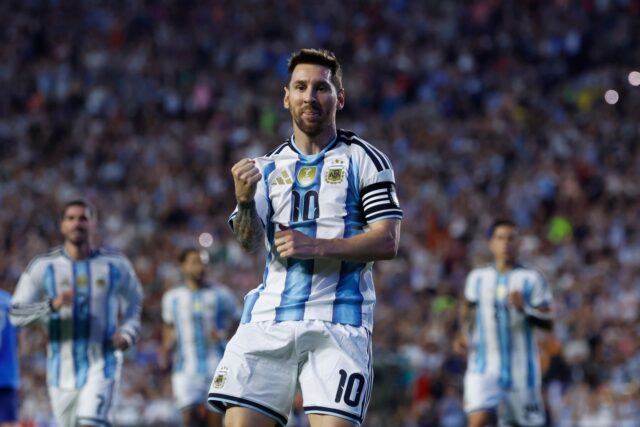 Messi scores on a penalty as Argentina beats Iceland 3-0 in its final ...