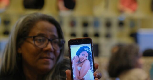 Mother of pregnant teen with cancer who died challenges Dominican ...