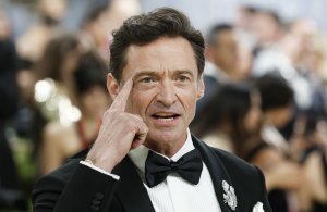 Hugh Jackman cares for 'winter lamb' in 'Sheep Detectives' clip - Breitbart